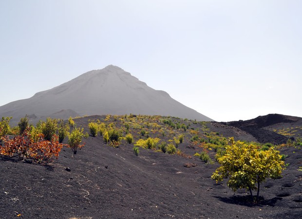 Nuits insolite dans le cratère de Fogo - Escapade Cap-Vert - bynativ
